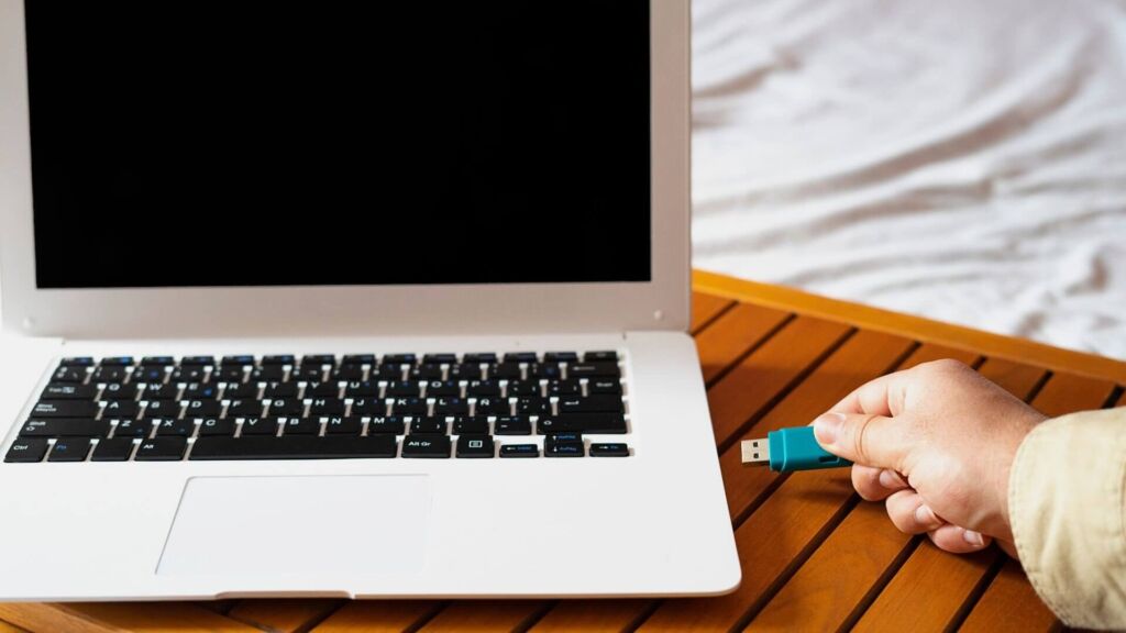 Las 6 mejores formas de expulsar de forma segura la unidad USB en ...